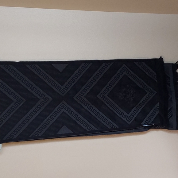 Versace | Accessories | Versace Black And Gray Scarf With Versace Logo ...